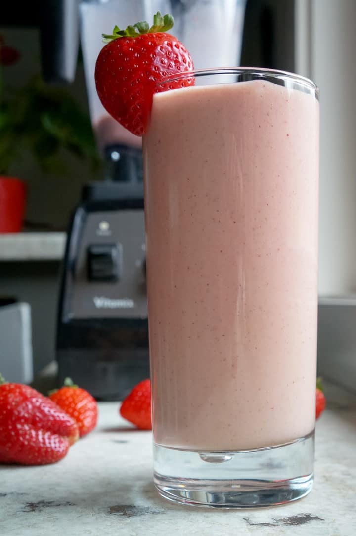 Creamy Apple Strawberry Smoothie - Healthy With a Chance of Sprinkles
